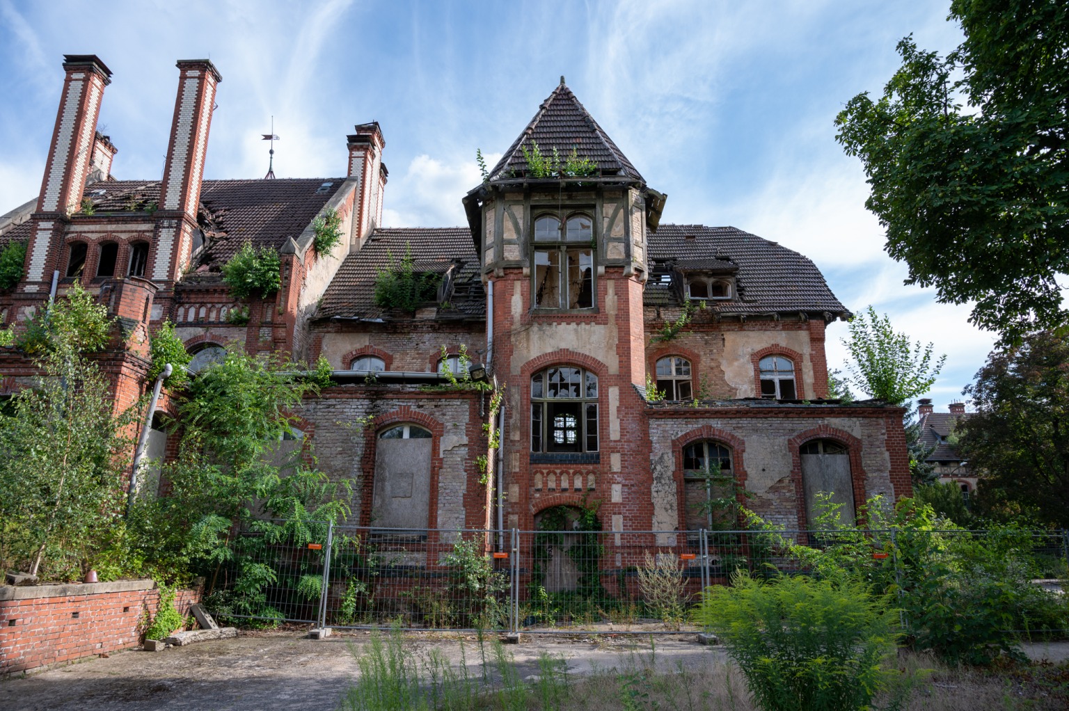 Beelitz Heilstätten: So besucht ihr die spukende Geisterruine